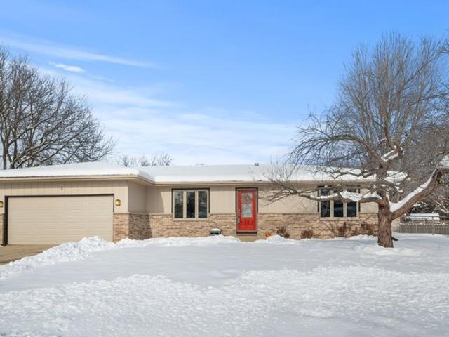 3 Brandywine Ct, South Elgin, IL 60177