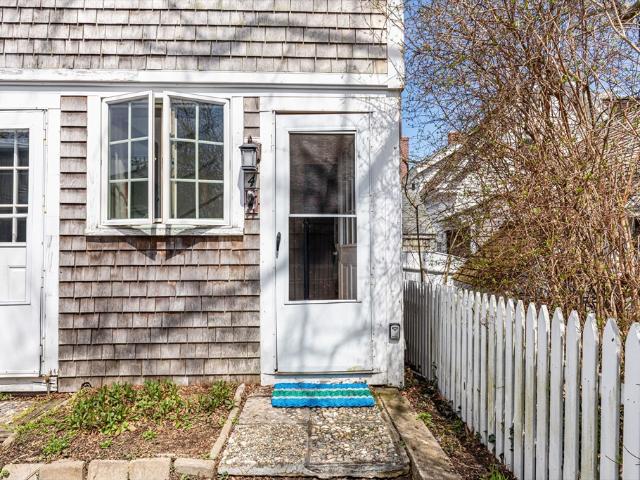 3 Bradford St # 4