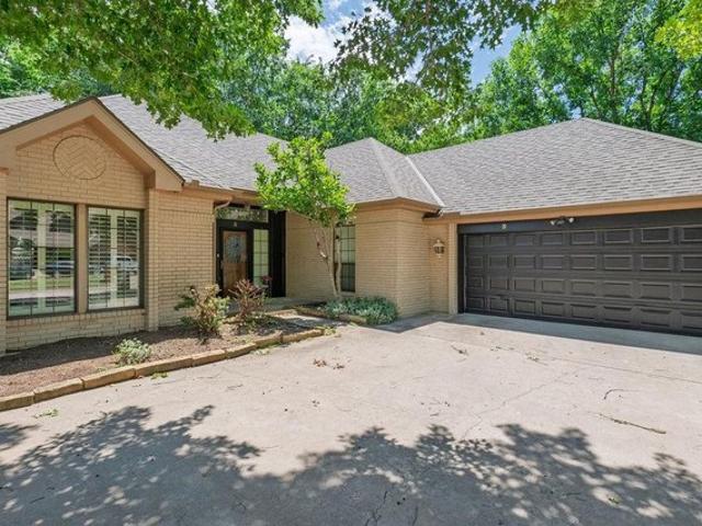 3 Brentwood Pl, Shawnee, OK 74804