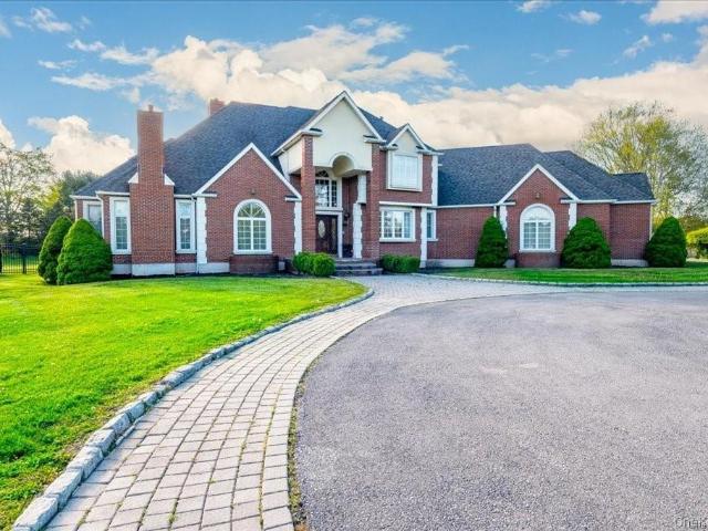 3 Bristol Drive
