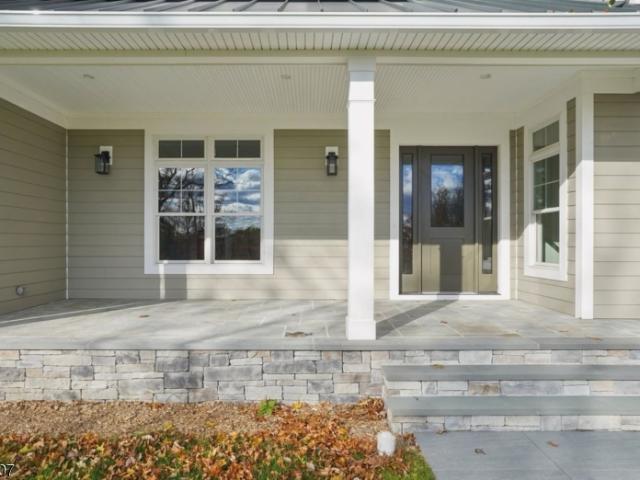 3 Bristol Ridge Rd