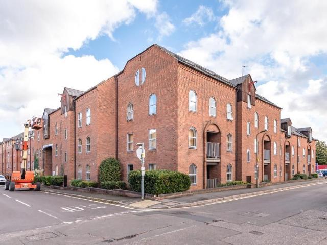 3 Britannia Wharf, Flat, A Britannia Road, Banbury OX16, 1 bed flat to rent, £1,150 pcm | PrimeLocation