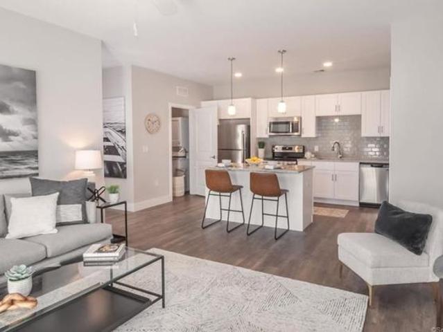 3 Brookes Ct #C212, Haddam, CT 06438