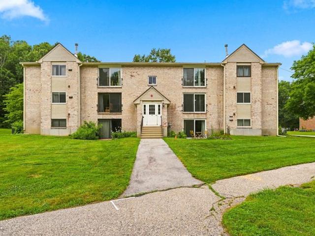 3 Brookside Dr Apt 3, Exeter, NH 03833