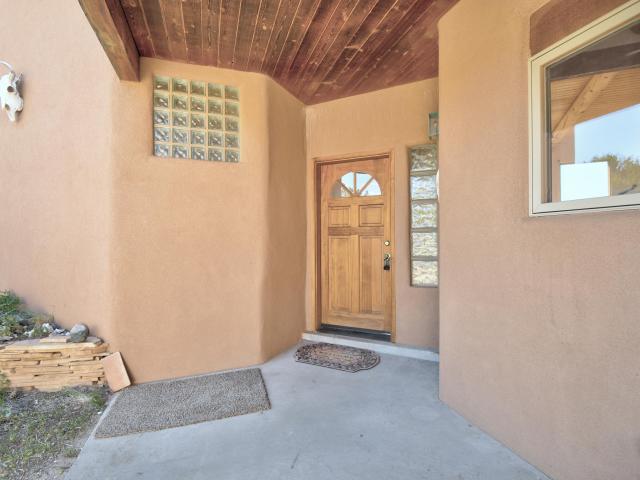 3 Cueva Canyon Road