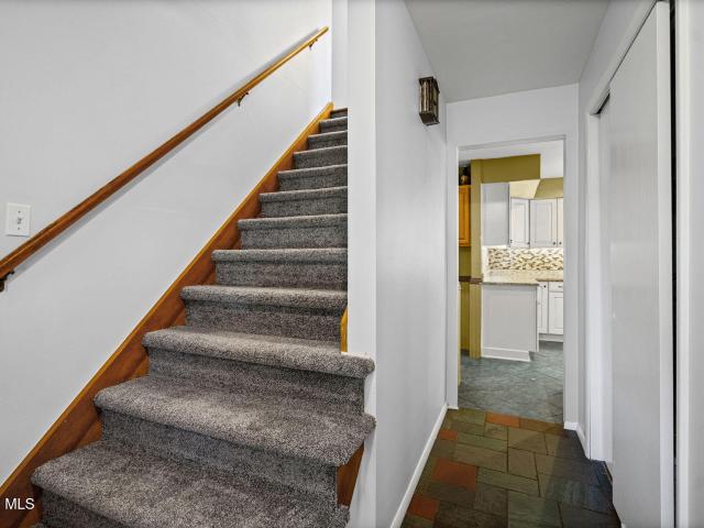 3 Cambridge Drive