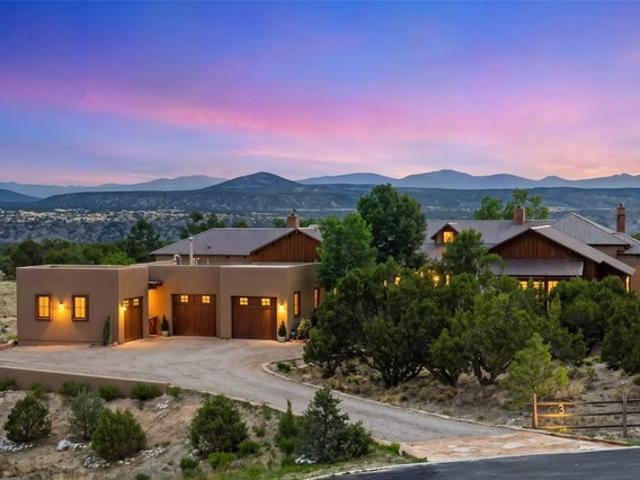 3 Campo De La Vega, Santa Fe, NM 87506