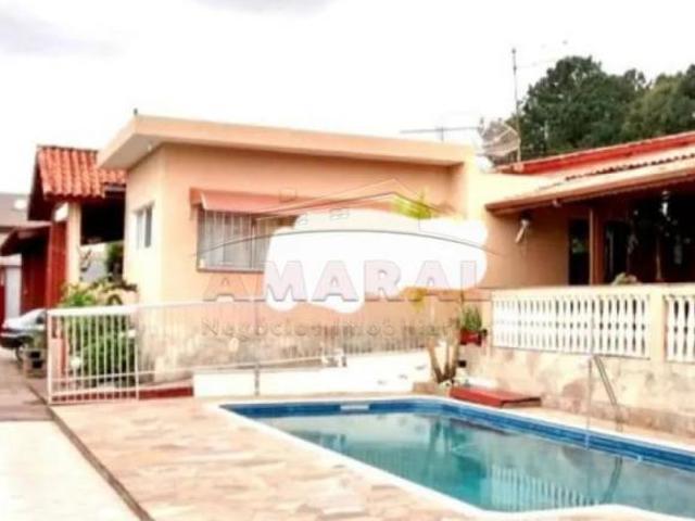3 Casas à Venda Vila Áurea Poá Amplo Terreno de 900 m² Ideal para Moradia ou Investimento