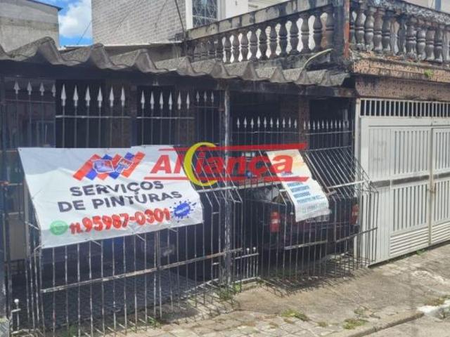 3 casas com 4 vagas no Jd. Tranquilidade
