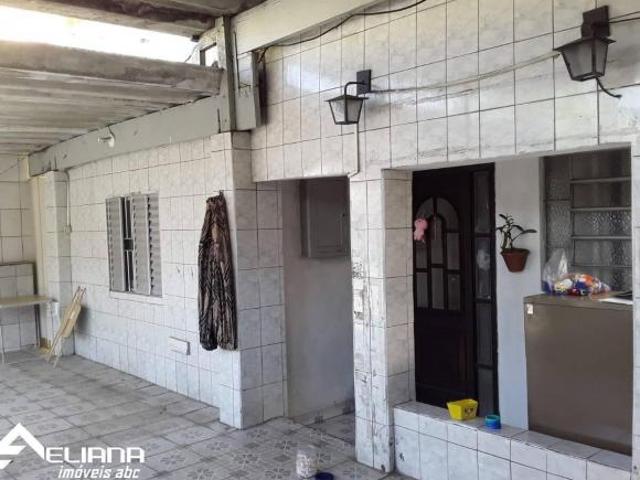 3 Casas em terreno 10 x 31,60 no Bairro Nova Gerty