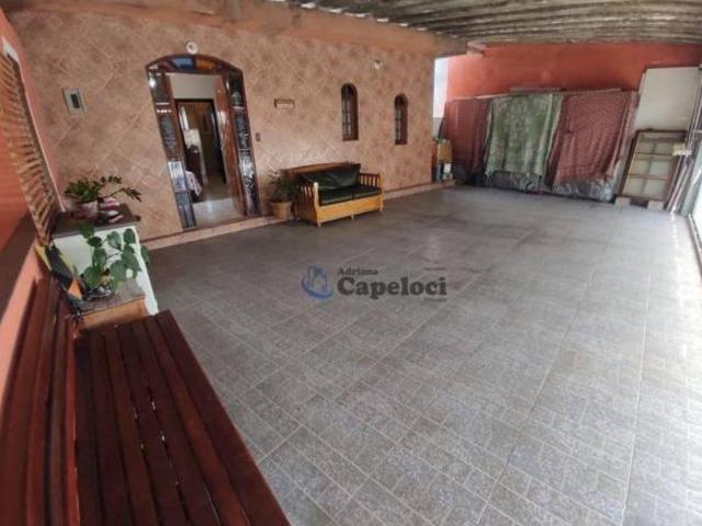 3 CASAS EM TERRENO NA BRASILÂNDIA