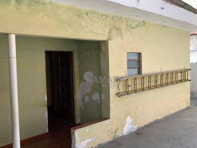 3 Casas em um terreno 10x30 Ótimo para investimento