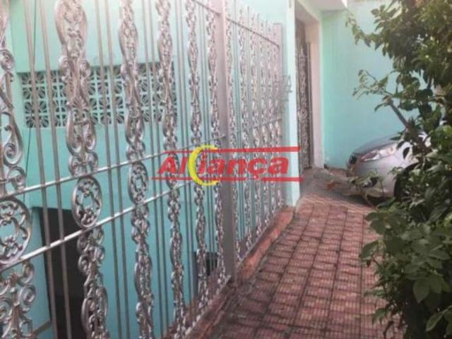 3 CASAS EM UM ÚNICO TERRENO DE 200m² IDEAL PARA INVESTIDORES OU FAMÍLIAS AMPLAS!