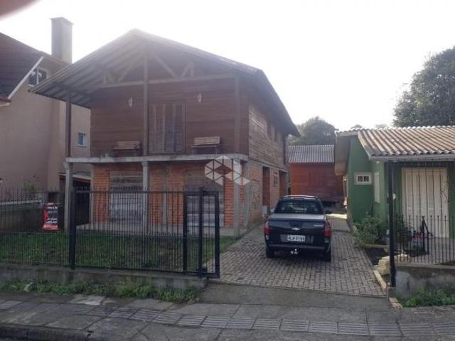 3 casas, terreno 896m² bairro santa terezinha, apenas 1.000 metros da catedral de pedras