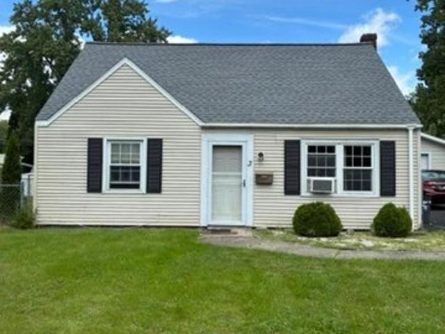 3 Charles Rd, Latham, NY 12110