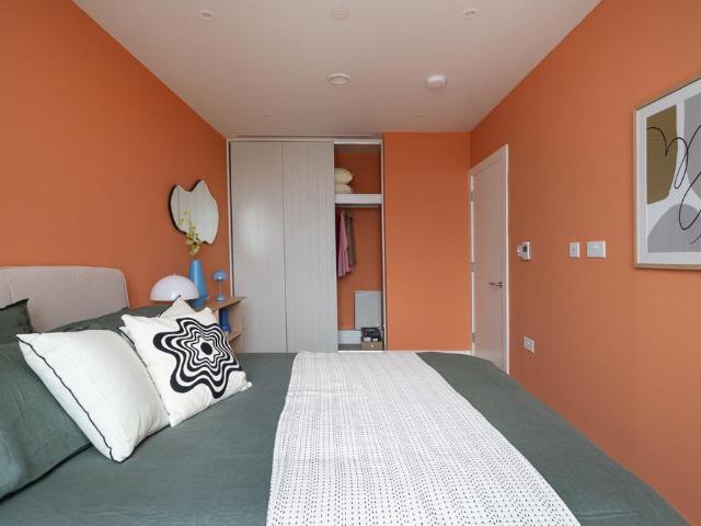3 Cherry Park Lane, London E20 1 bed flat to rent £2,645 pcm £610 pw