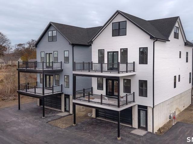 3 Chestnut St, Milford, CT 06460
