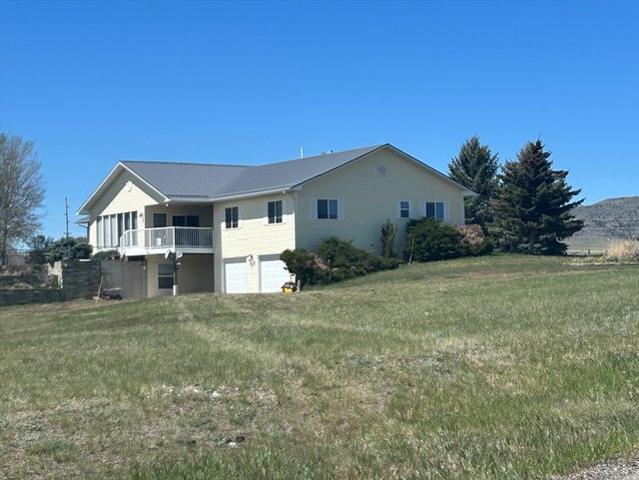 3 Chesapeake Dr, Livingston, MT 59047