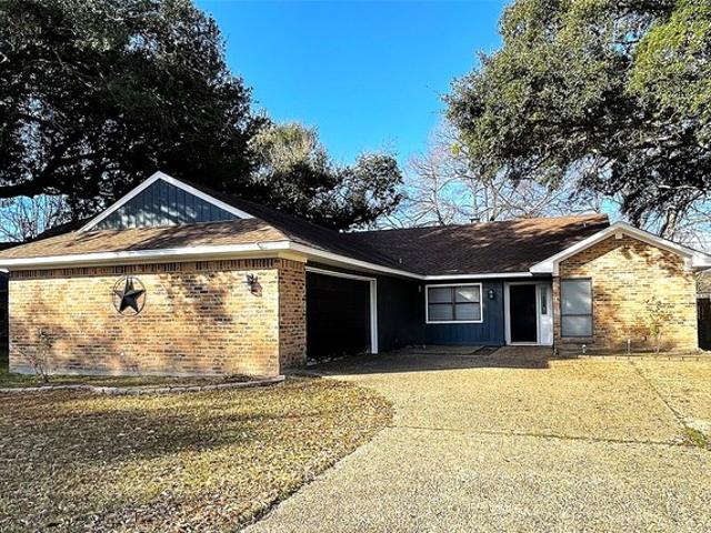 3 Circle Dr, Teague, TX 75860