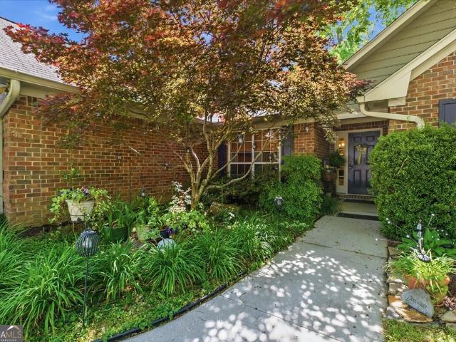 3 Clarendon Place NW
