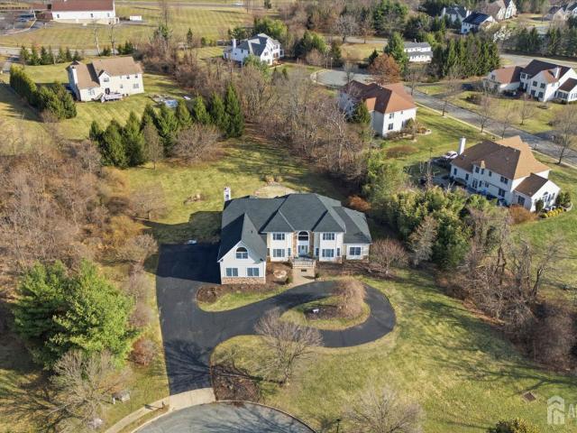 3 COLE Court