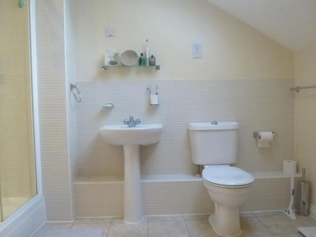 3 Cottonham Close, North Finchley