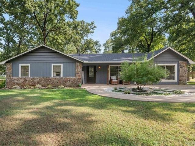 3 Cottontail Dr, Conway, AR 72032