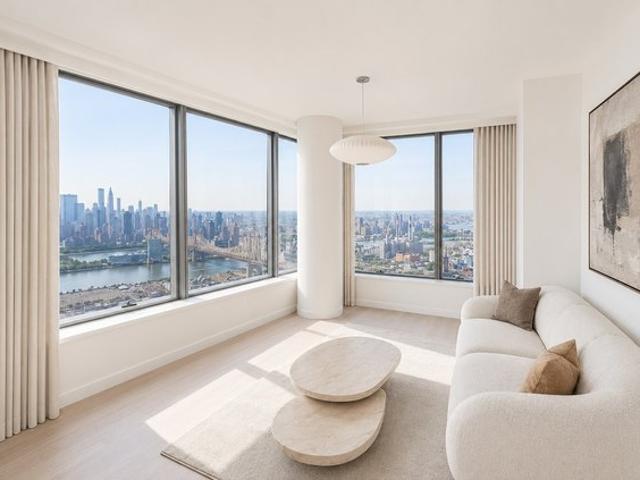 3 Court Sq W Unit 5702, Queens, NY 11101
