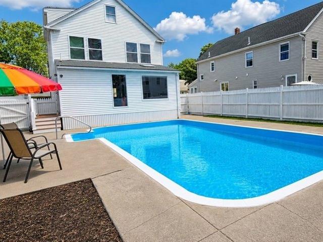 3 Crane St, Danvers, MA 01923