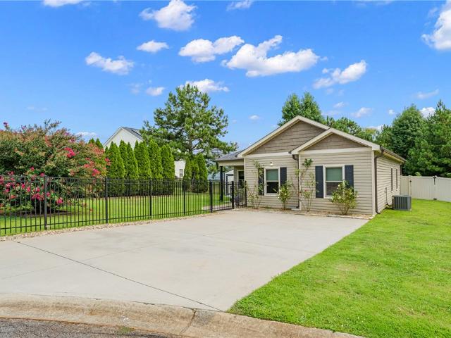 3 Cringle Lane