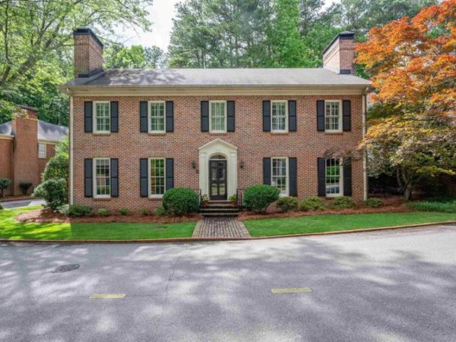 3 Cross Creek Dr, Mountain Brook, AL 35213