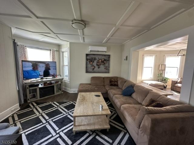 3 DuMont Rd