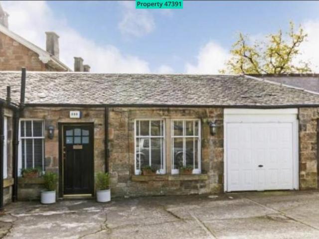 3 Dundonald Road, Glasgow, G12 9LJ 2 bed mews to rent £1,795 pcm £414 pw