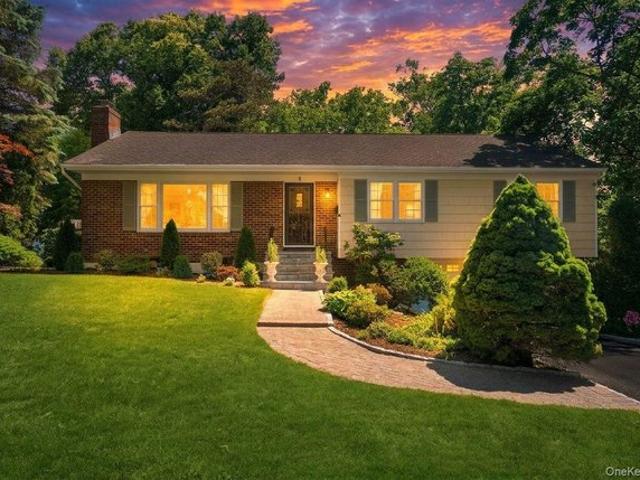 3 Dupont Ave, White Plains, NY 10605