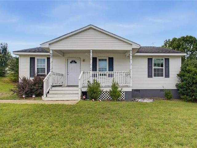 3 Dan Hughes Ct, Greensboro, NC 27405