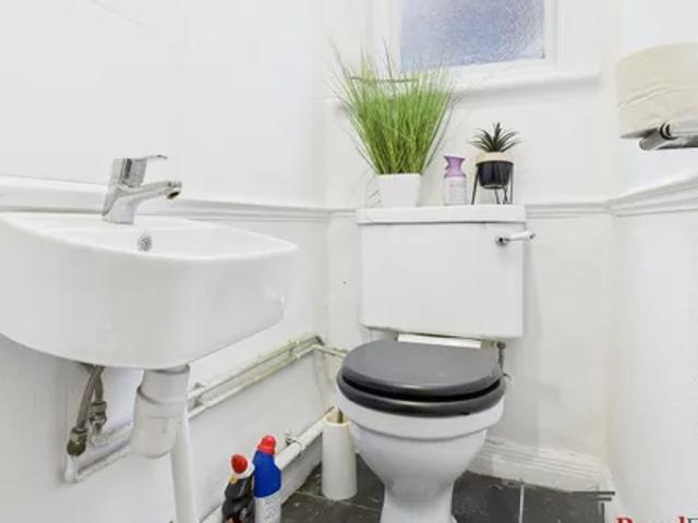 3 Dartmouth Road, London, NW2 4ET, United Kingdom | Room for rent #166899893 | Rentberry