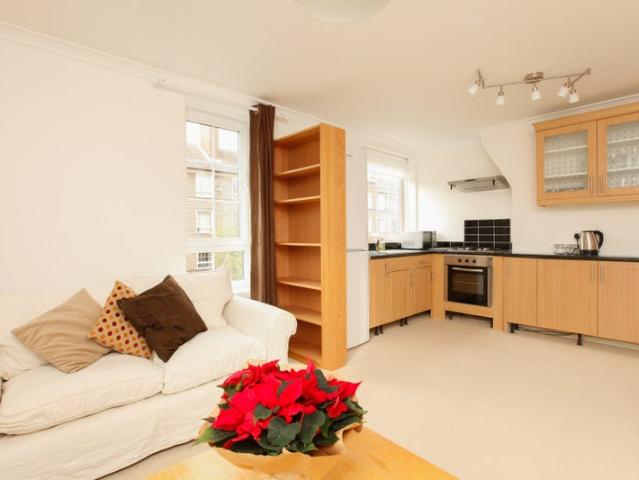 3 dbl bedrooms in spacious flat *heart of London