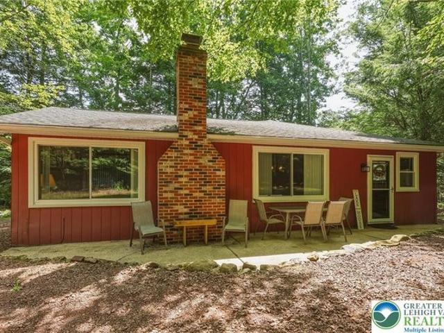 3 Deer Trail Ln, Rush Township, PA 18240