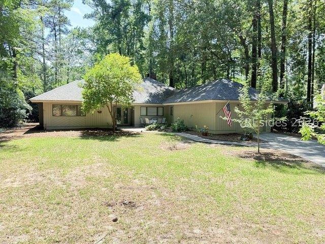 3 Deerfield Rd, Hilton Head Island, SC 29926