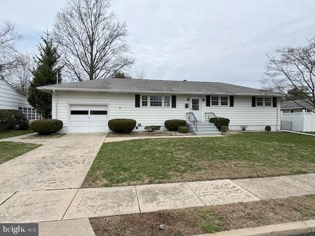 3 Delotto Dr, Hamilton, NJ 08619