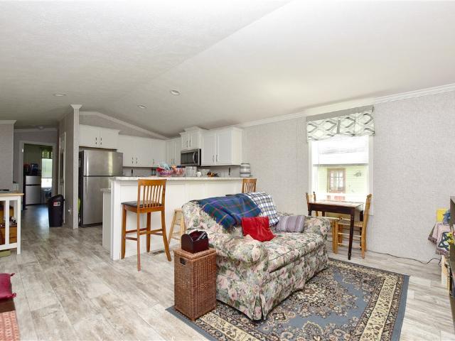 3 Delong Avenue