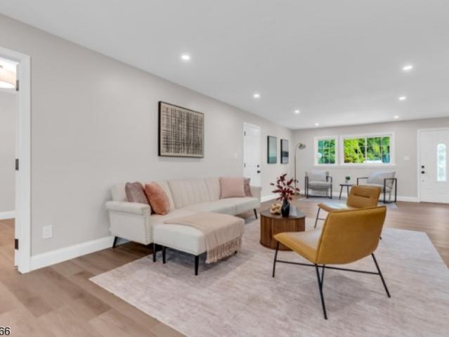 3 Delsey Rd