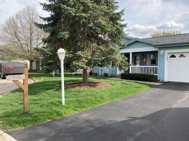 3 Devonshire Ct Unit 131, Grayslake, IL 60030