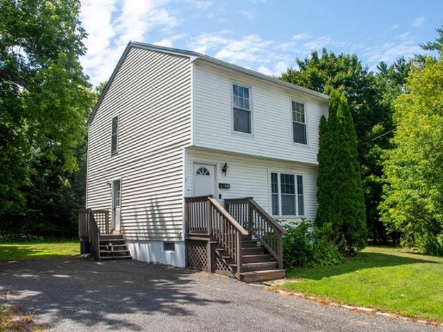 3 Diamond Ct, Lewiston, ME 04240