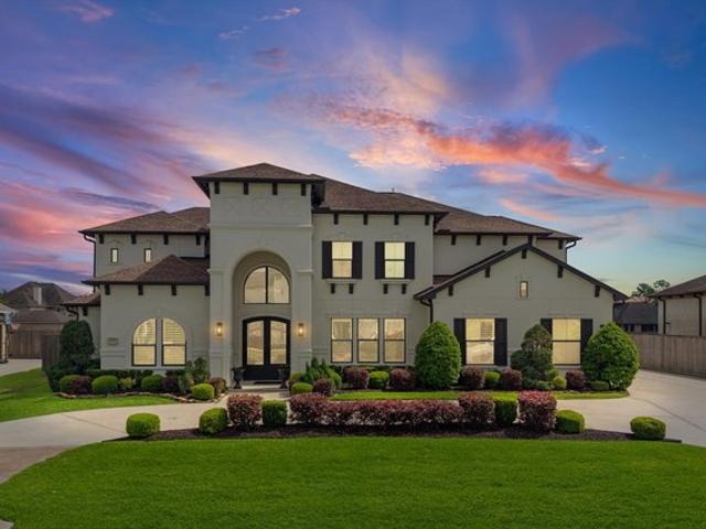 3 Dominion Ct, Friendswood, TX 77546