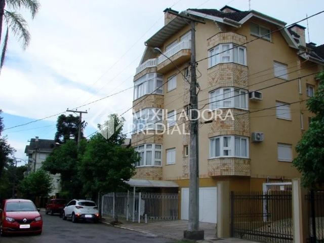 3 dormitórios junto a praça das rosas