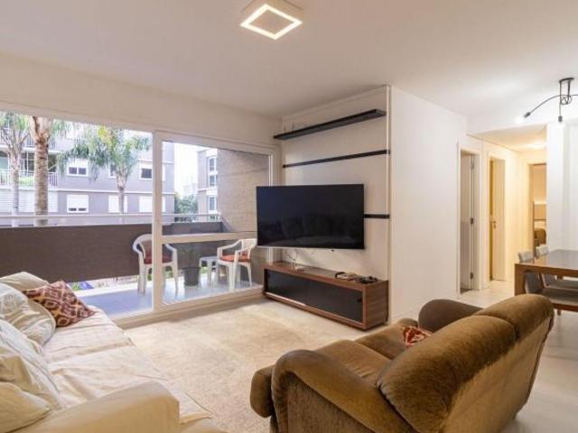 3 Dormitórios com Suíte | 90m² | Lareira e Churrasqueira | Bravo Melnick