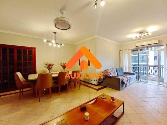 3 dormitórios, dependência, sala grande, sacada, garagem demarcada, Embaré, Santos