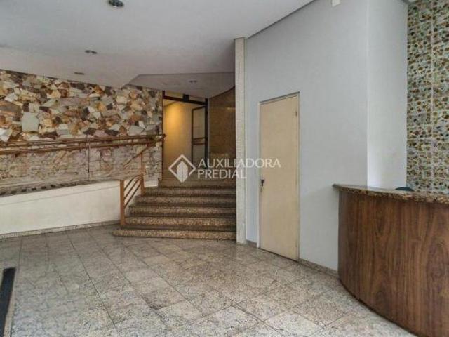 3 dormitórios, elevador, garagem e localização privilegiada