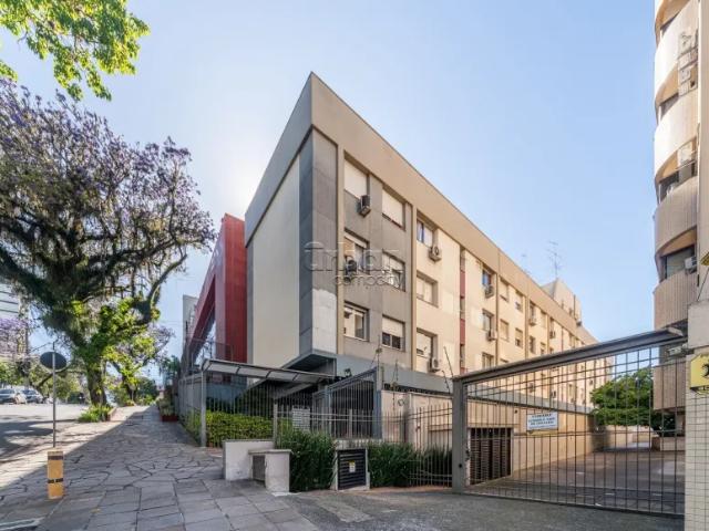 Apartamento 3 Dormitórios no Mont Serrat